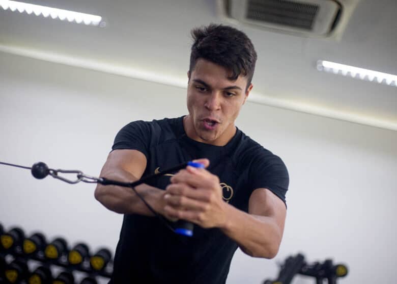 Roni fala sobre por que pediu para ser substituído e sobre boa fase